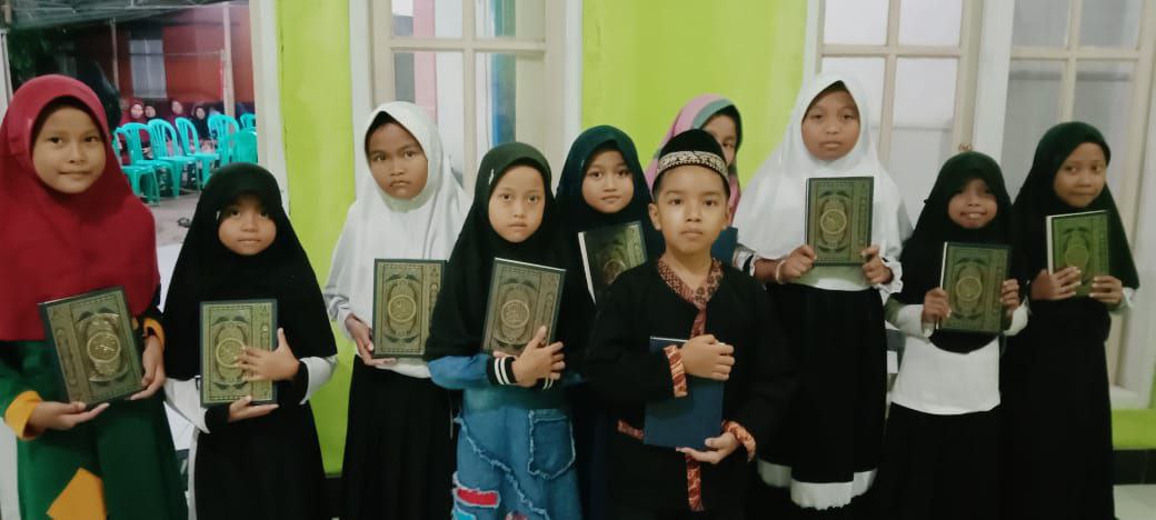 Wakaf Al-Qur'an untuk Ponpes Asy-Syifa Padaherang - Yayasan Takrimul Quran