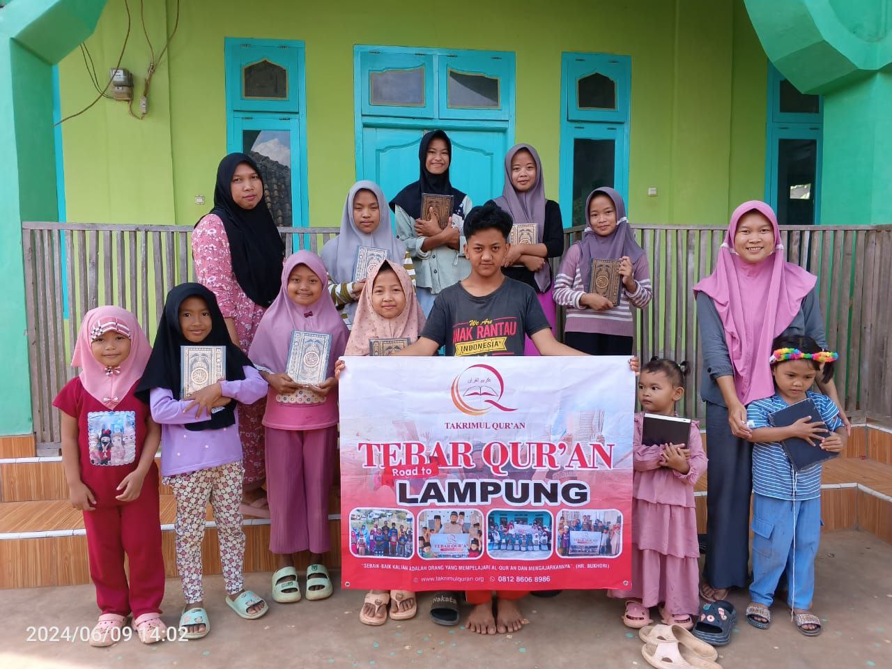 Laporan Distribusi Yayasan Takrimul Qur'an Pekan 1 Juli 2024 - Yayasan ... Laporan Distribusi Yayasan Takrimul Qur'an Pekan 1 Juli 2024 - Yayasan ...